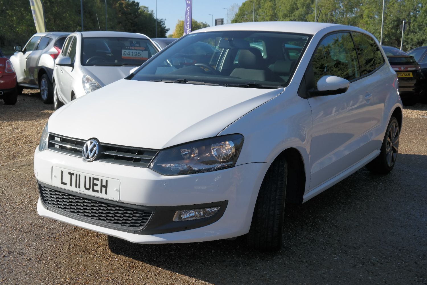 Used VOLKSWAGEN POLO 2011 White in Huntingdon, Cambridgeshire ...
