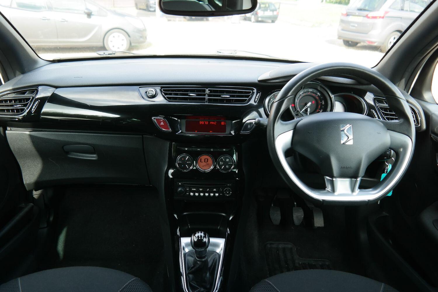 Used CITROEN DS3 2012 White in Huntingdon, Cambridgeshire | Anderson ...